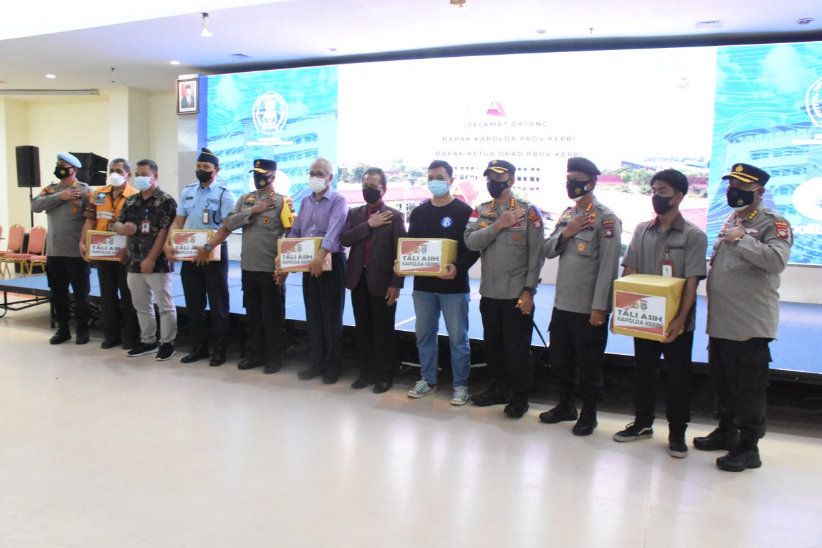 Riau Islands Police and Polibatam Collaborate to Hold Booster ...