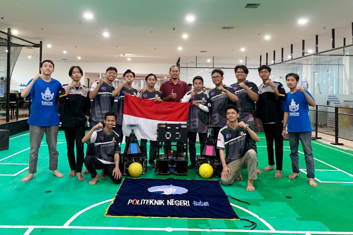 Tim Robot Barelang63 Polibatam Raih Prestasi Tingkat Internasional Juara Robocup Asia-Pasific ...