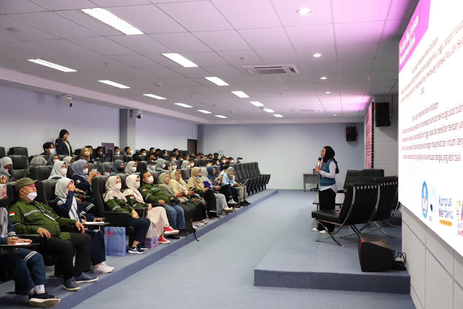 Polibatam Logistics Study Program as a Benchmarking Destination for SMK ...
