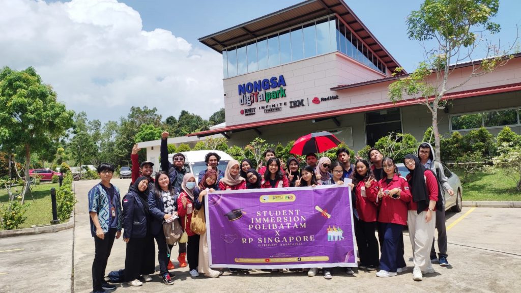 The Excitement of Collaboration Between Students of Polibatam and ...