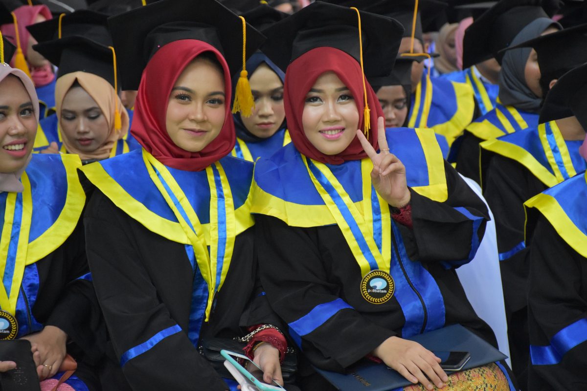 10 Strategi Networking untuk Fresh Graduate – Politeknik Negeri Batam